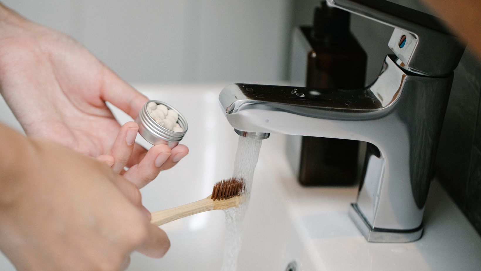 Toothpaste Tablets: Are They Effective And Safe? - Power Tooth Paste